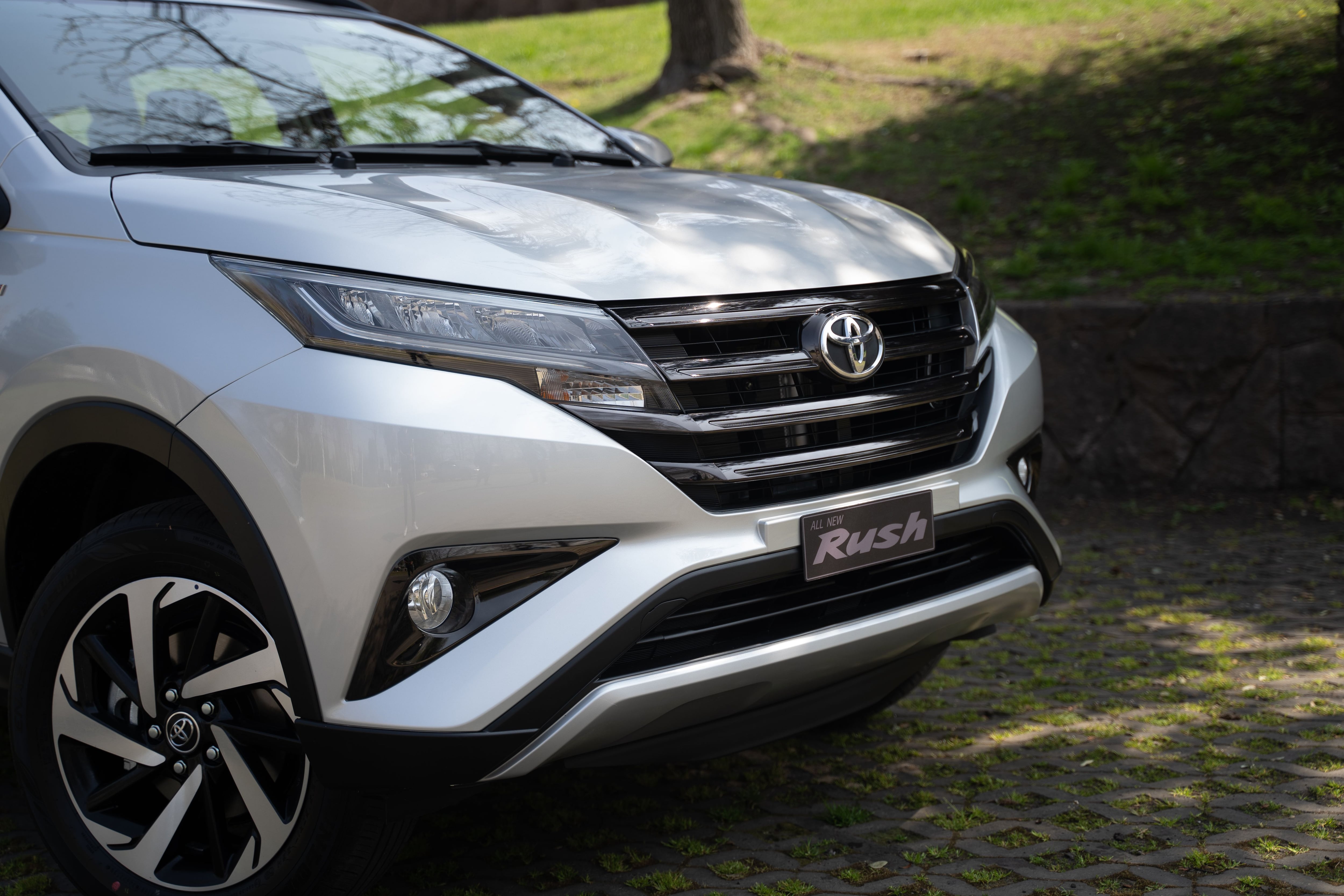 Toyota remece el segmento de SUV de entrada con la actualización del ...