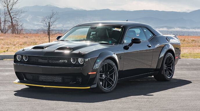 Los autos de Pedro Pascal - La Tercera