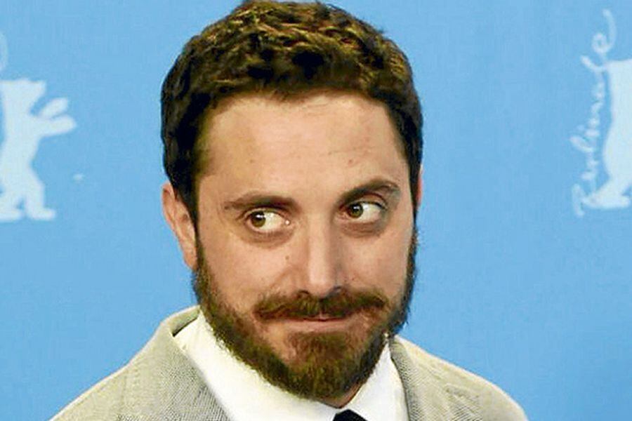 Los detalles de las nuevas series de TV de los hermanos Larraín - La ...