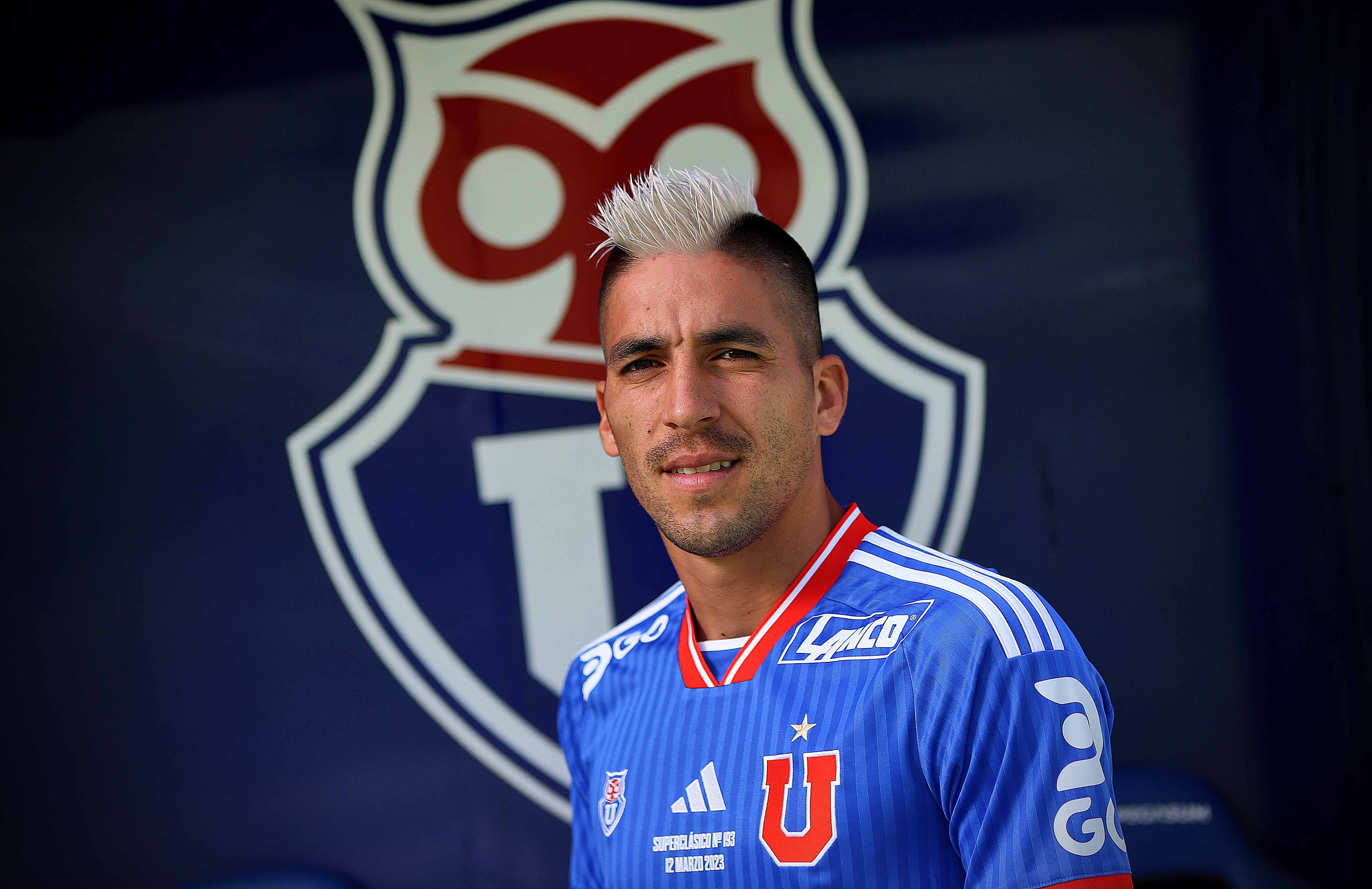 Leandro Fernández; "Adentro de la cancha me transformo" - La Tercera