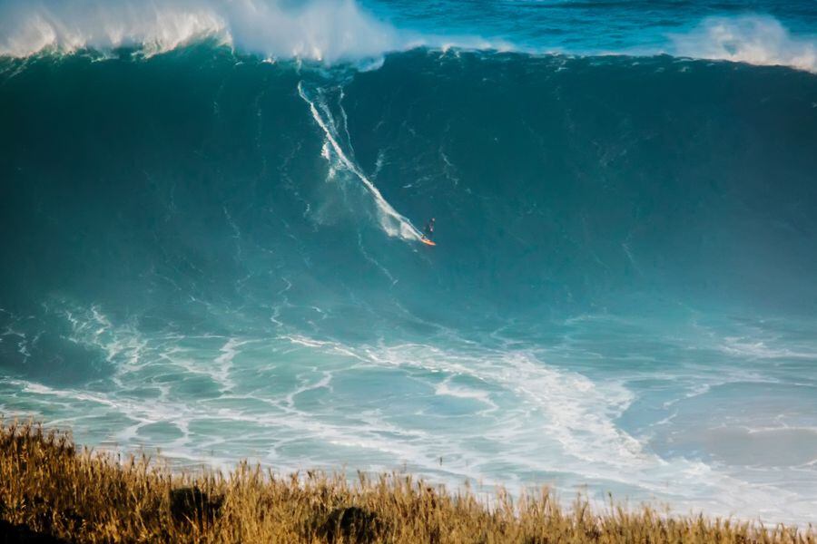 Récord Guinness: la ola surfeada de 24 metros salió de un cráter ...