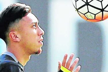 Etiqueta: SELECCION LA ROJA PIZZI VIDAL MARTIN RODRIGUEZ - La Tercera