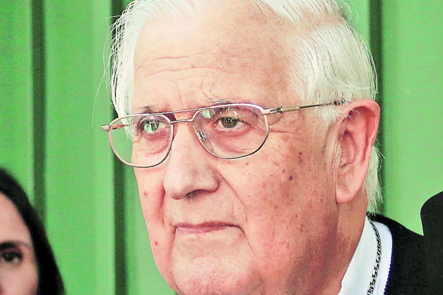 Obispo Goic declaró ante el sacerdote que investiga a Barros - La Tercera