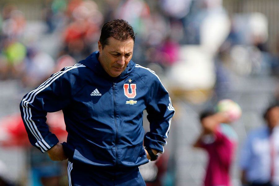 Kudelka pone a la U entre la espada y la pared: o él o los jugadores ...