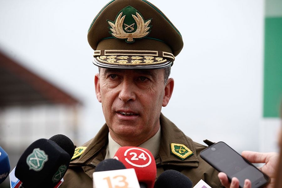 Tras renuncia de general Franzani: Nombran a general José Rivera Aedo ...
