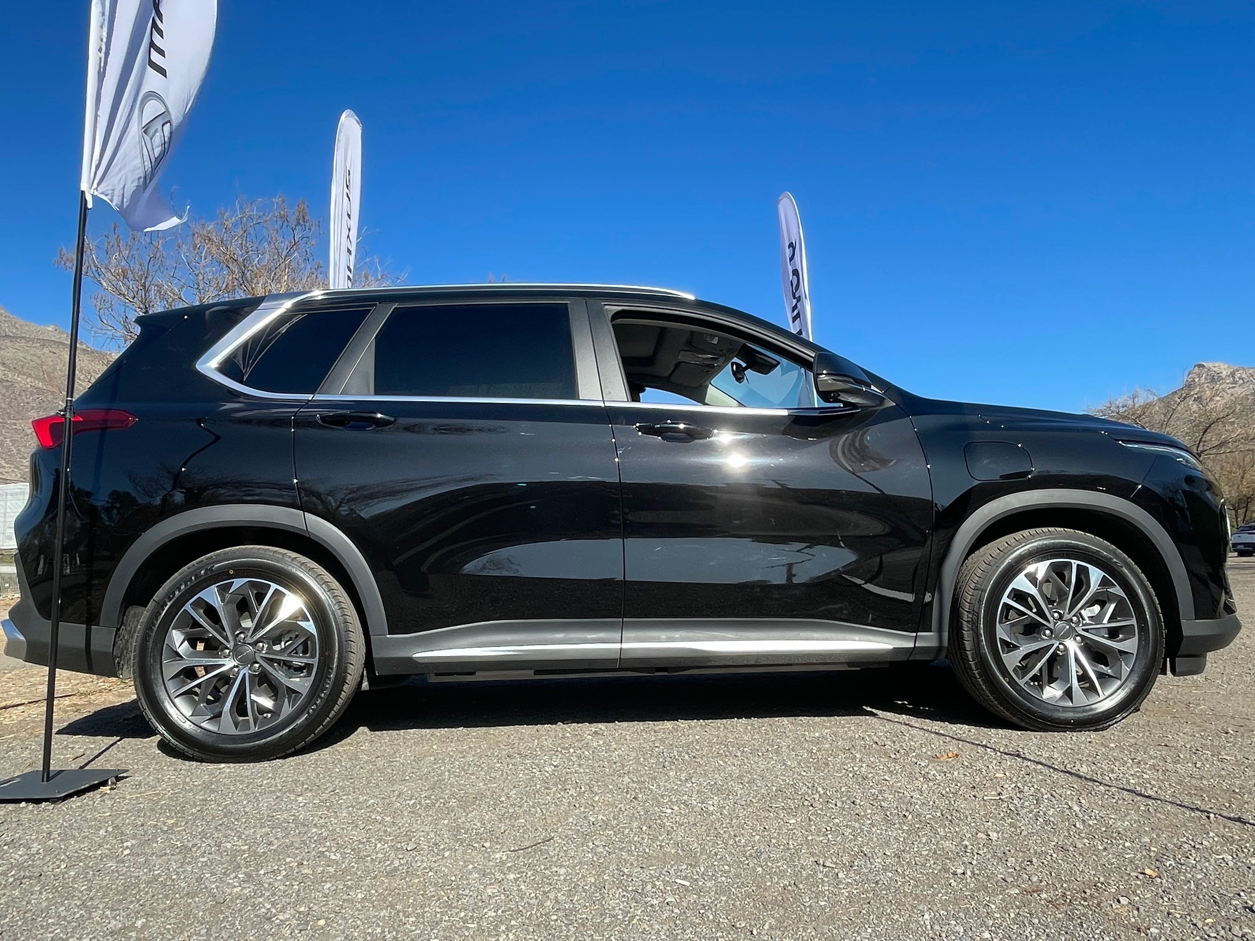 Maxus Euniq 6: arriba el primer SUV 100% eléctrico - La Tercera
