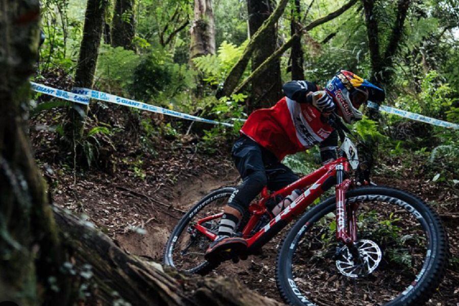 Una fractura saca a Flo Espiñeira de la primera fecha del Mundial de ...