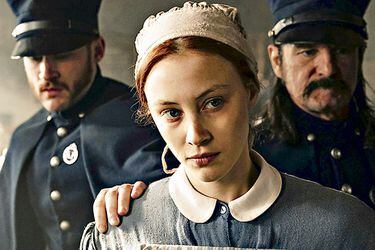 Etiqueta: ALICE GRACE - La Tercera