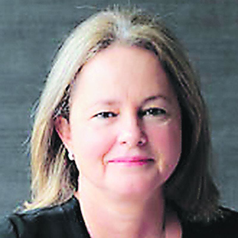 Privados fijan postura ante crisis y proceso constituyente - La Tercera