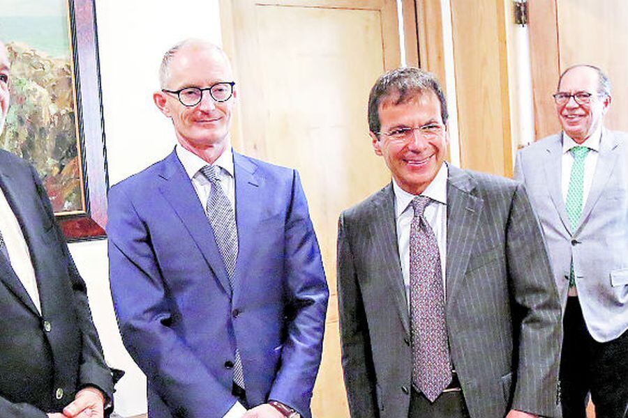 Bitran recibe a CEO de Potash en medio de arbitraje con SQM - La Tercera