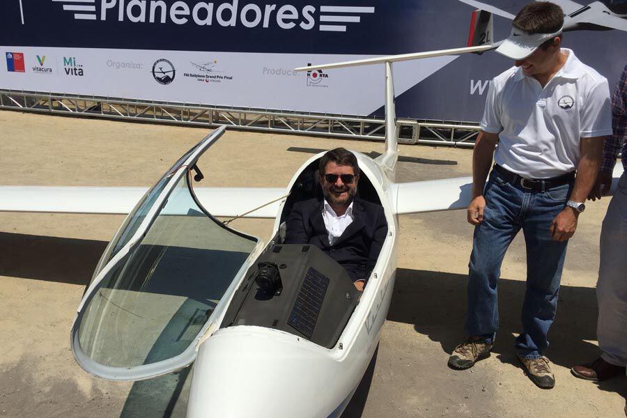 Santiago recibe la final del Mundial de planeadores - La Tercera