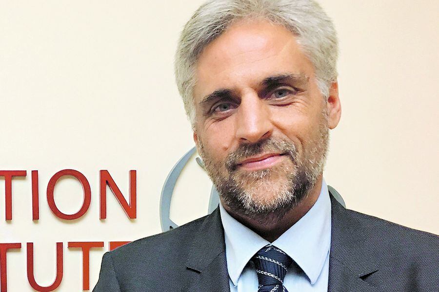 Enrique Johnson, Reputation Institute: "En Chile se valora mucho más lo ...