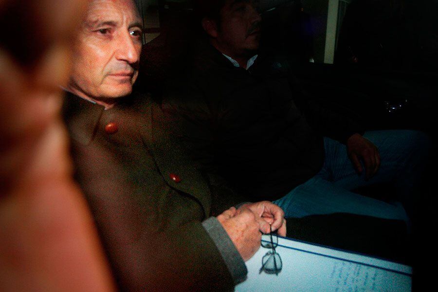 El día en que el obispo Lizama declaró a favor de Cheyre - La Tercera