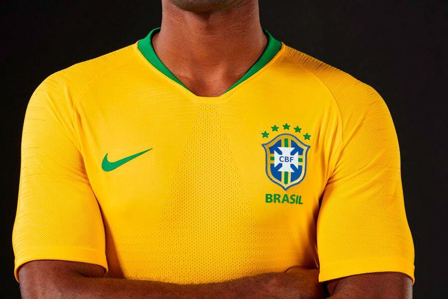 Brasil lanza uniforme para Mundial con amarillo con que fue campeón en ...