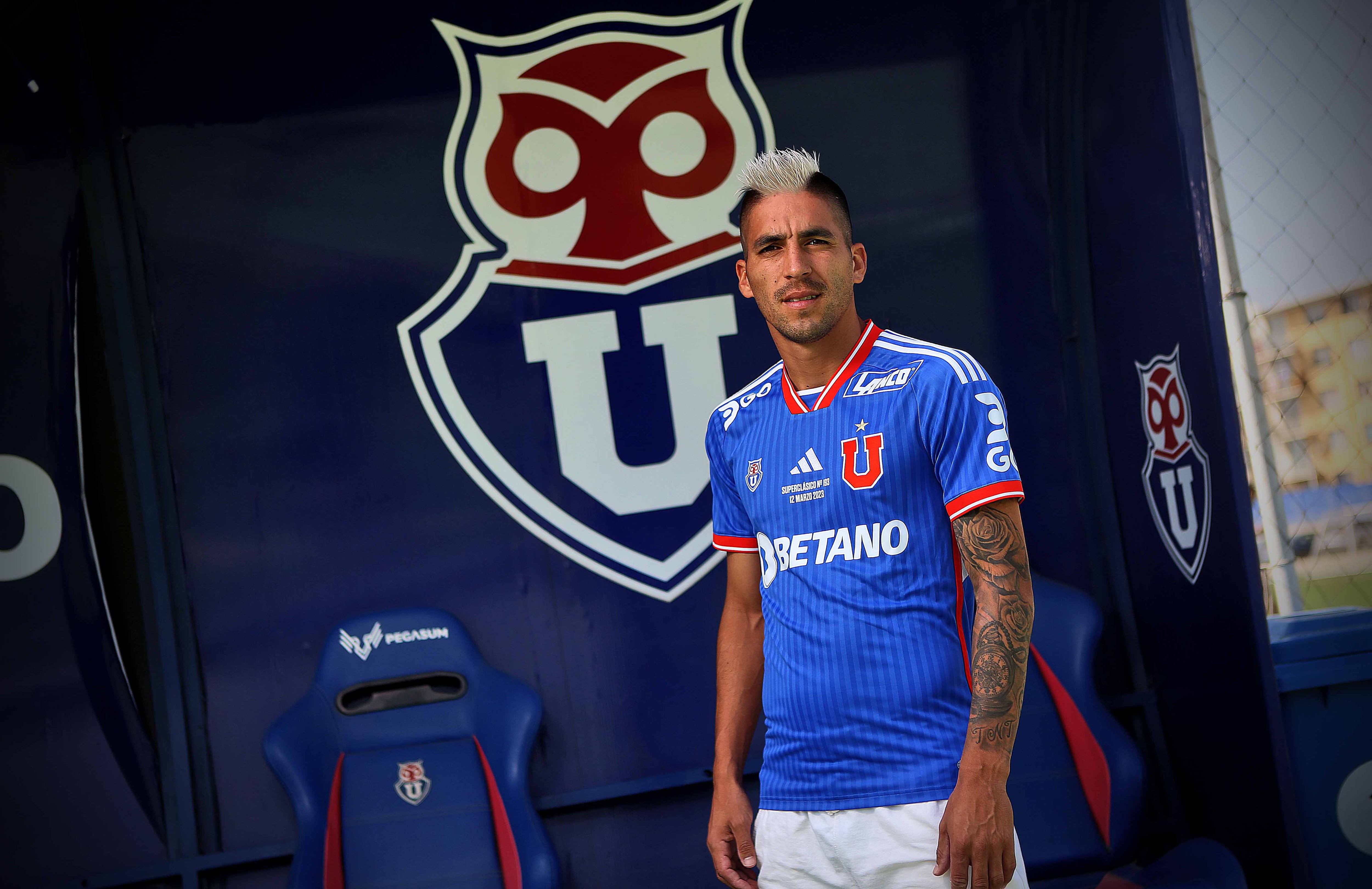 Leandro Fernández; "Adentro de la cancha me transformo" - La Tercera