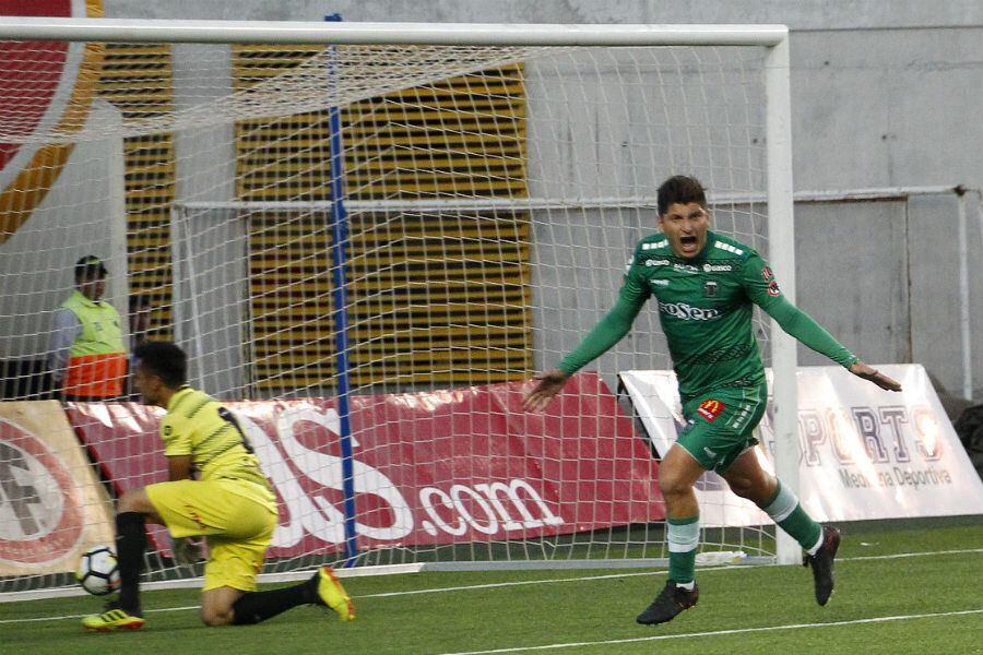 El Búfalo embiste - La Tercera