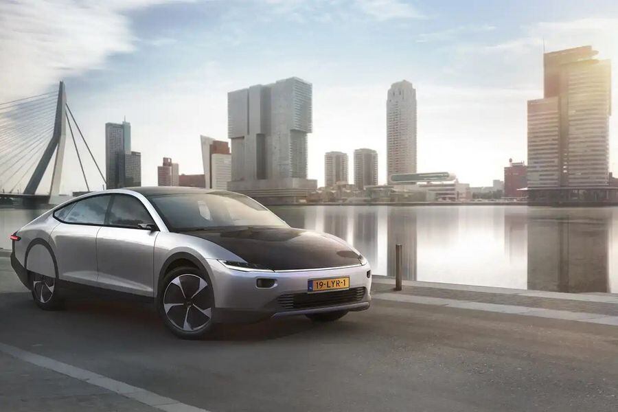 Este es el primer -y espectacular- auto solar de largo alcance - La Tercera