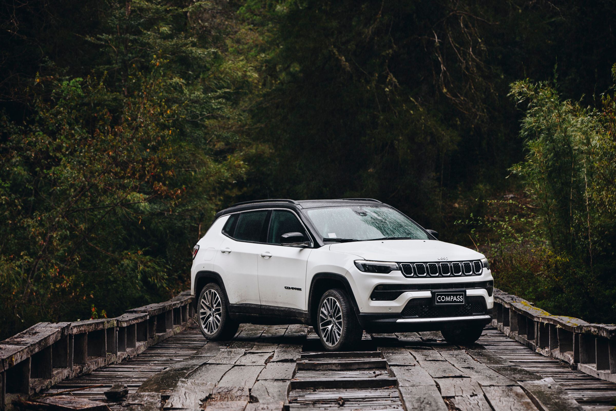 Jeep Compass: el SUV se renueva con más tecnología y motor turbo - La ...