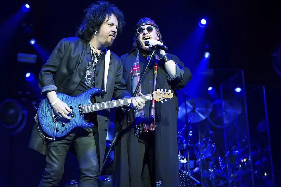 "Hash Pipe": el cover con el que Toto respondió a Weezer - La Tercera