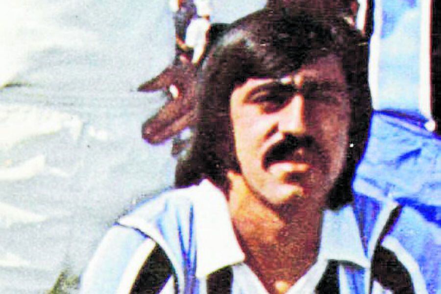 El Bigote Luis Godoy - La Tercera