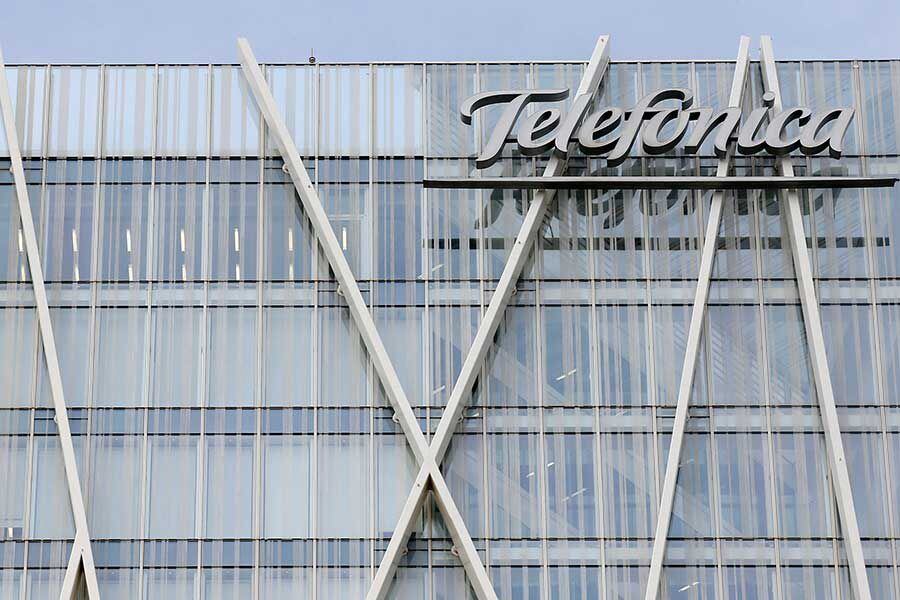 Las dudas en torno al interés por comprar la torre Telefónica - La Tercera