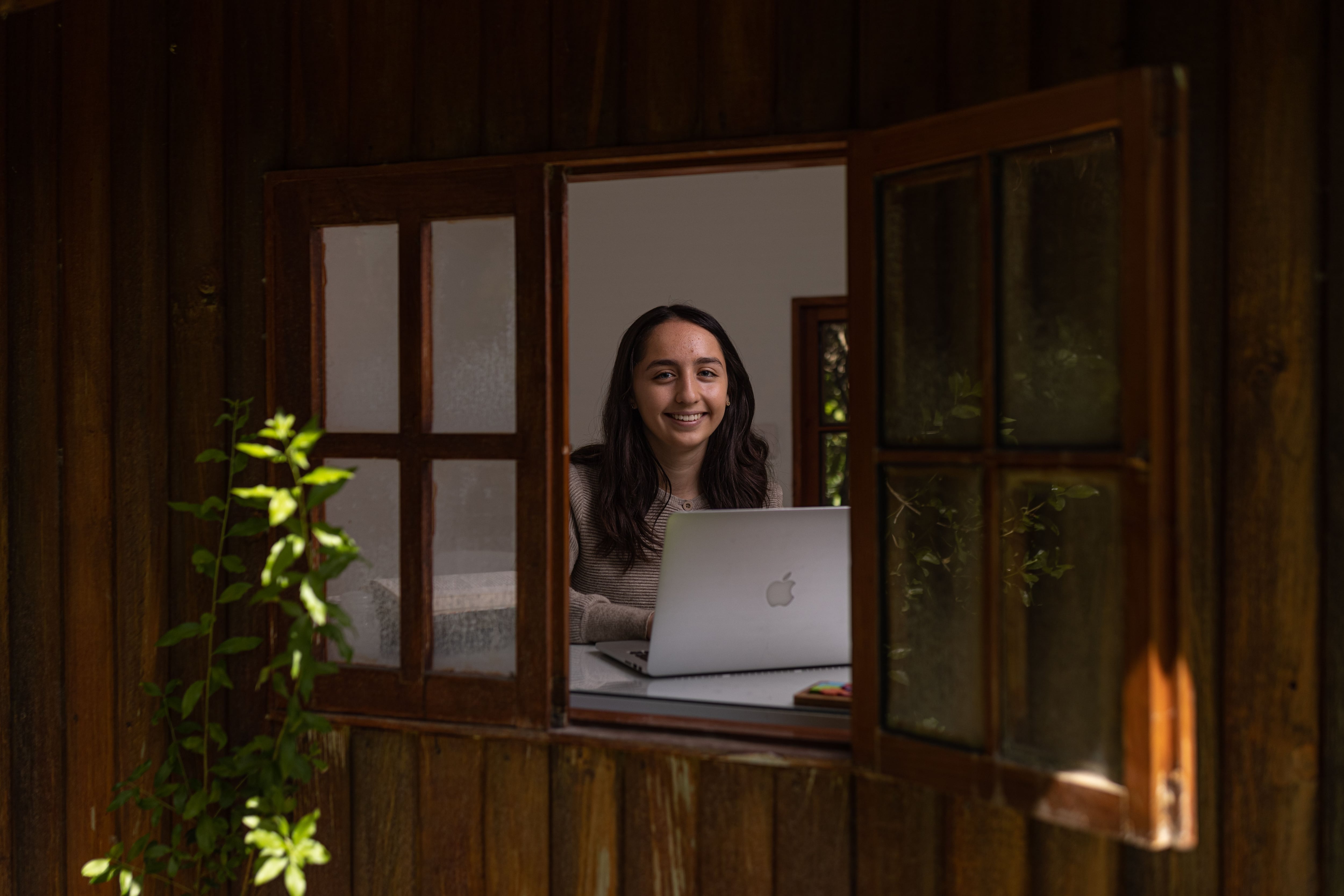 La joven chilena que lidera un movimiento mundial de computación cuántica - La Tercera