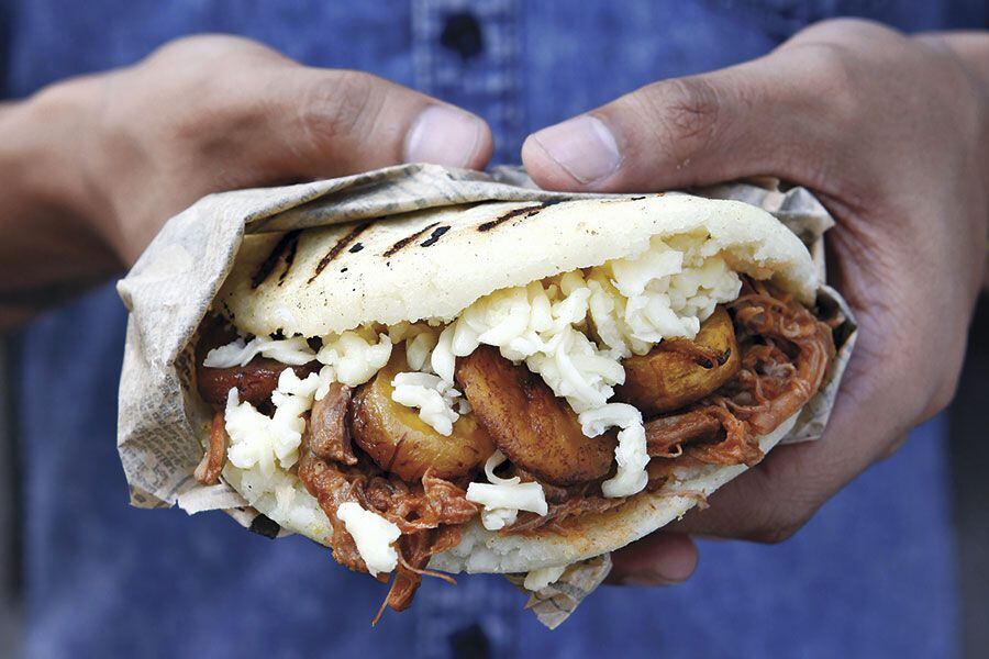 Masa clásica de arepa - La Tercera