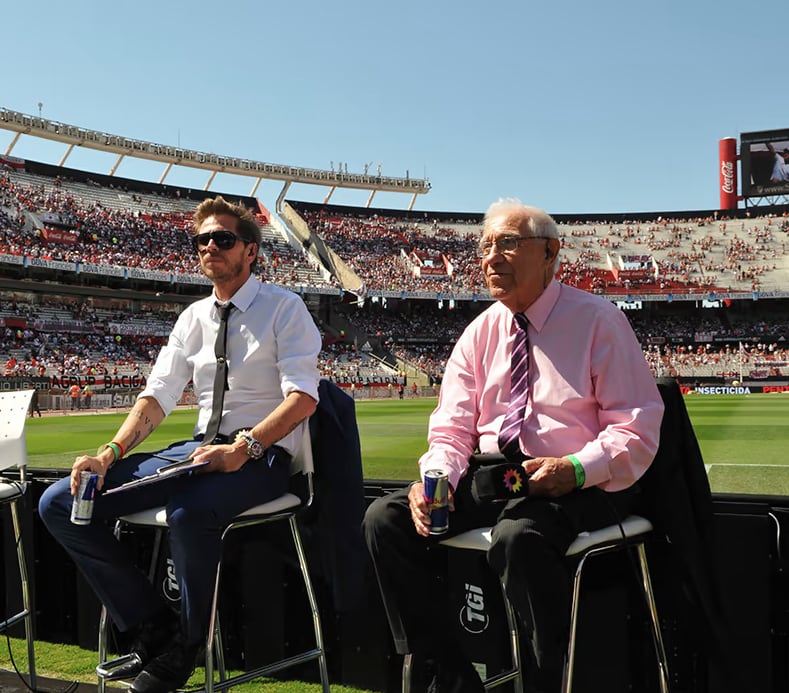 Enrique Macaya: el periodista que ha cubierto 17 mundiales - La Tercera