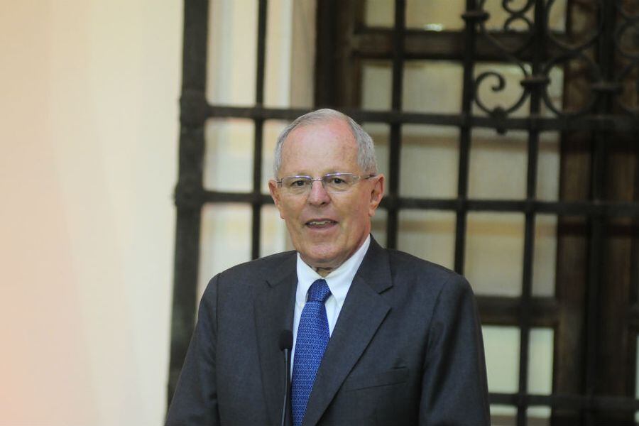 Aprobación de Pedro Pablo Kuczynski se hunde ante nuevo pedido de ...
