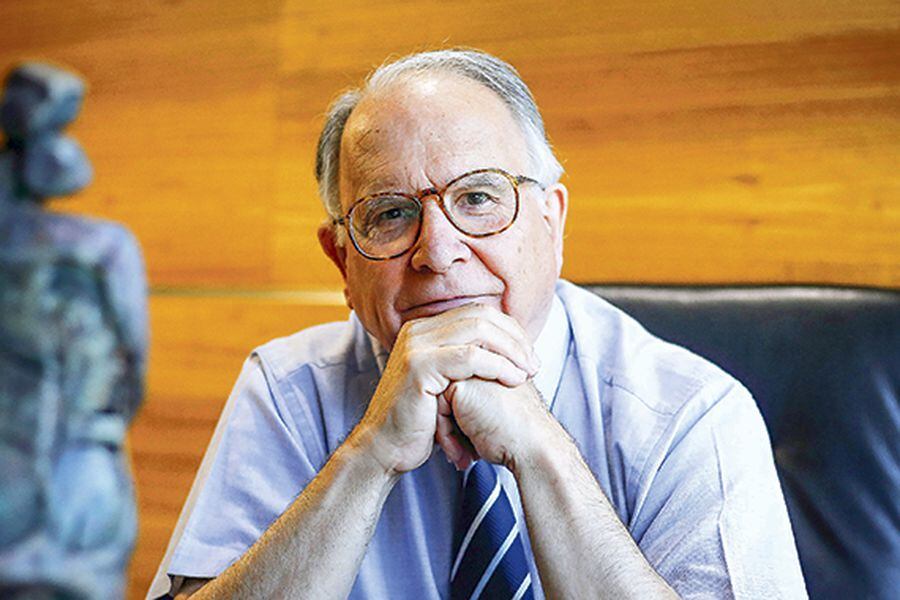 Alfonso Muga: "No se trata llegar y elegir una institución siguiendo ...