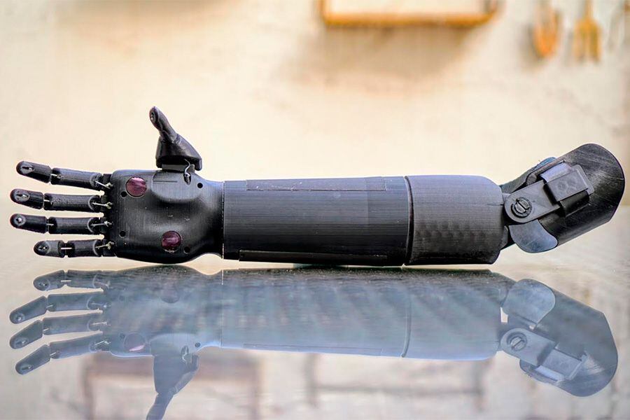 Lanzan la primera prótesis robótica chilena de código abierto - La Tercera
