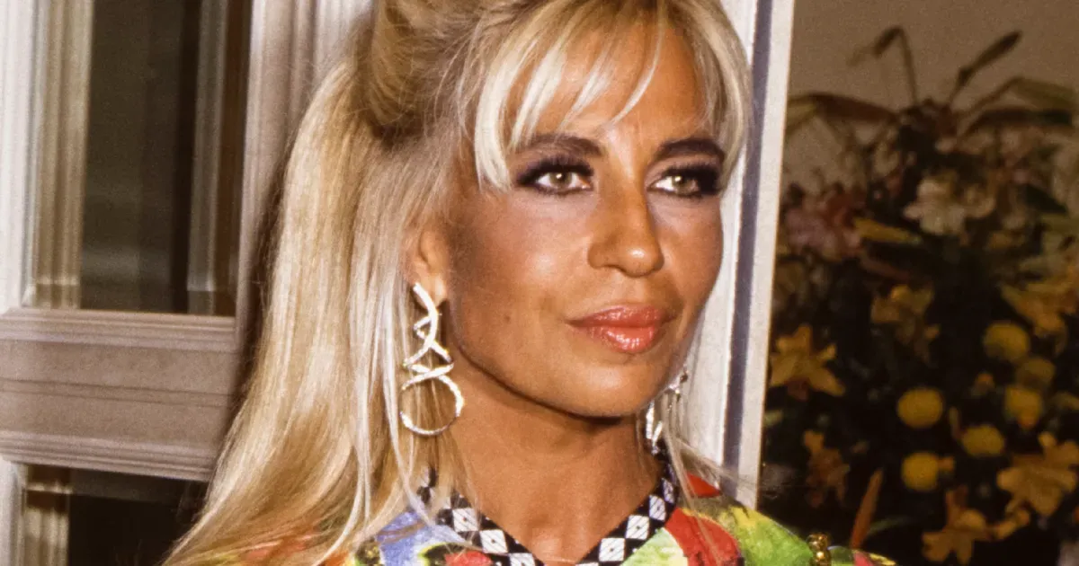 Donatella Versace, heredera adicta a las cirugías y cocaína - La Tercera