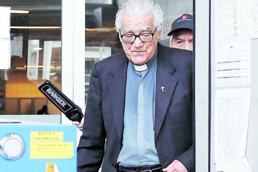 Hasbún ofreció a fiscal "nuevos antecedentes" - La Tercera