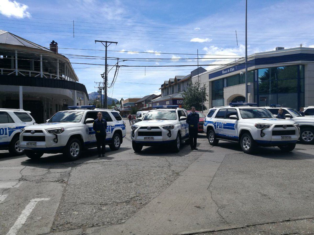La PDI también renueva su parque motor con 61 Toyota 4Runner - La Tercera