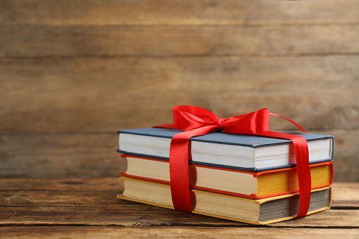 10 ideas de regalos para personas lectoras y amantes de los libros - La ...