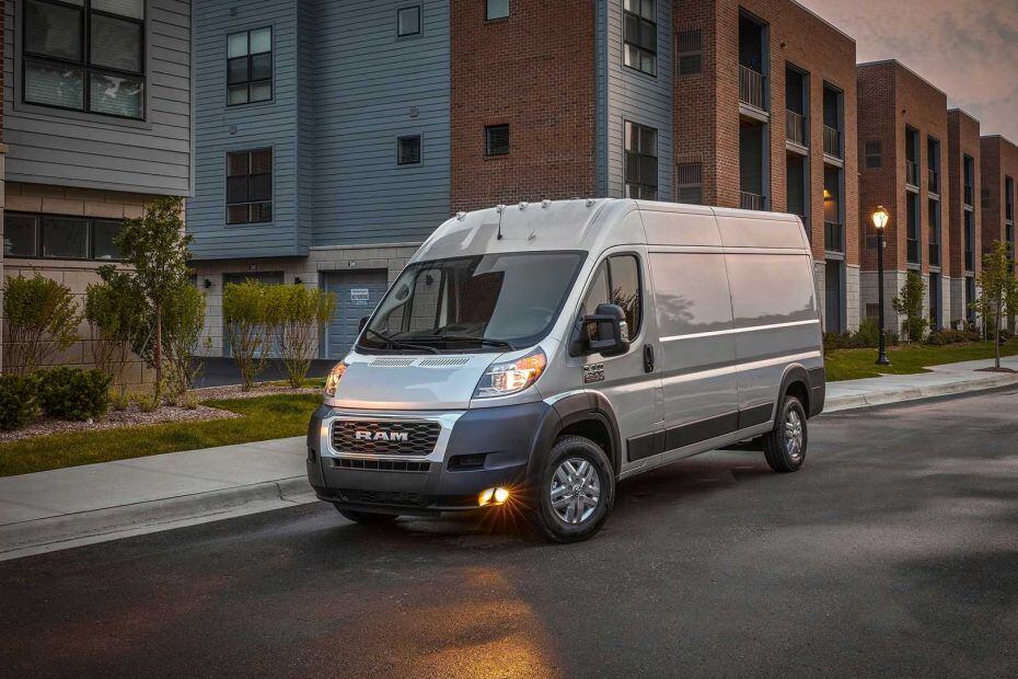 Jeep presenta su primer vehículo 100% eléctrico - La Tercera