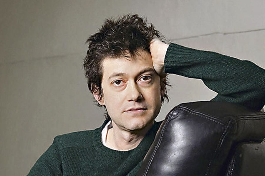 Adam Thrilwell viene a La Ciudad y las Palabras - La Tercera