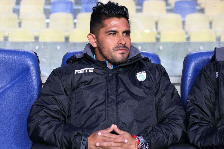Miguel Riffo deja de ser técnico de Iquique - La Tercera