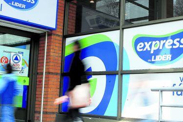 Etiqueta: LIDER EXPRESS - La Tercera