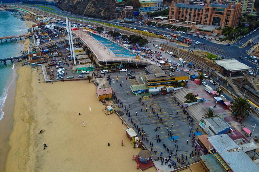 Semana Santa: se registran largas filas y aglomeraciones en Caleta ... Semana Santa: se registran largas filas y aglomeraciones en Caleta ...