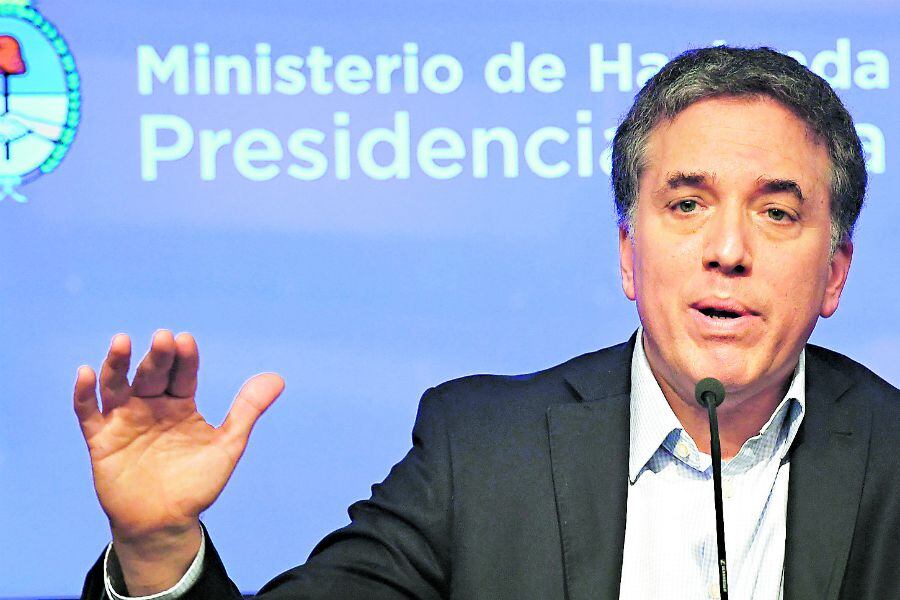 Plan económico de Macri, deja a Dujovne como "superministro" en ...