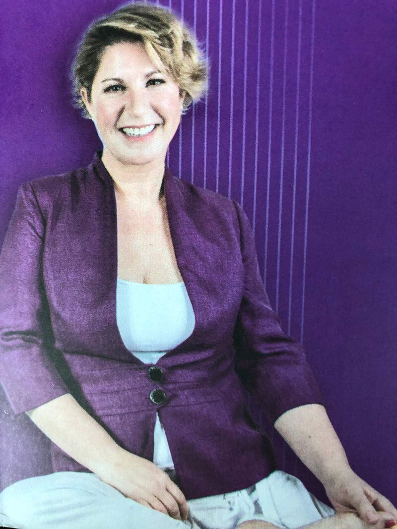 La metamorfosis violeta de Carolina Plaza - La Tercera