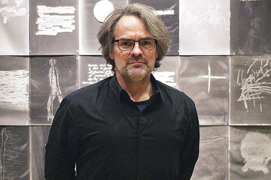 Los escritos del General Carlos Prats se vuelven obra de arte - La Tercera