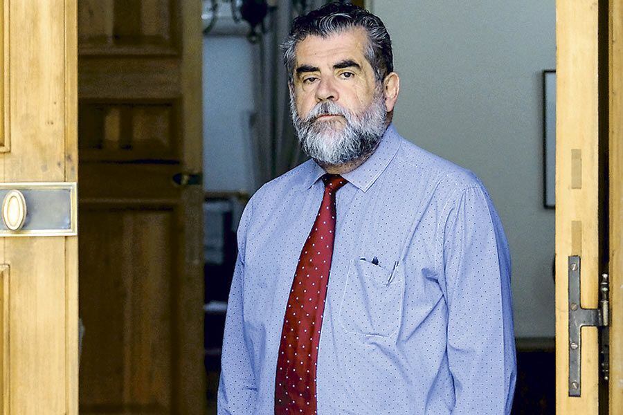 Parlamentarios exigen a Ubilla evidencias por dichos sobre incendios ...