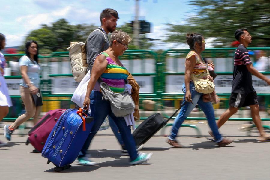 Plan de Maduro de repatriar emigrantes es ineficaz, según Migraciones ...