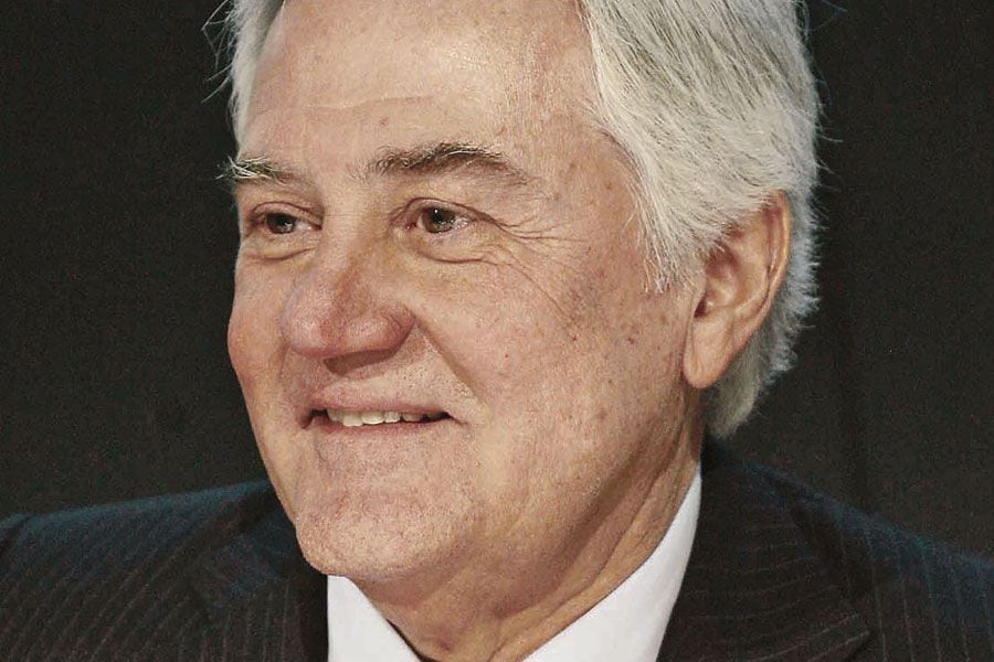 La última reorganización de la familia Angelini - La Tercera