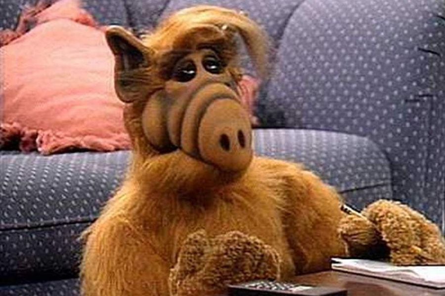 Warner Bros. planea el regreso de Alf a la TV - La Tercera