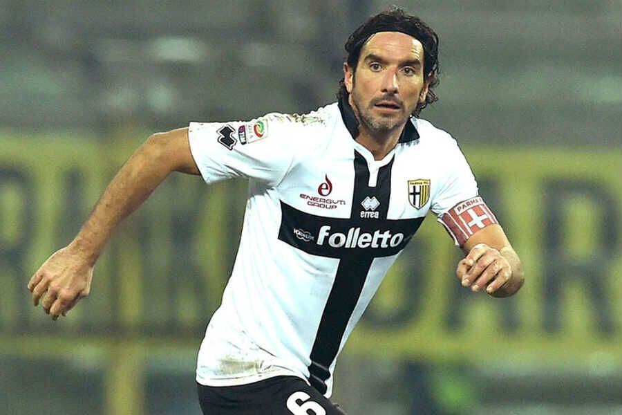 Lucarelli, el héroe que luchó desde el fondo para levantar al Parma ...