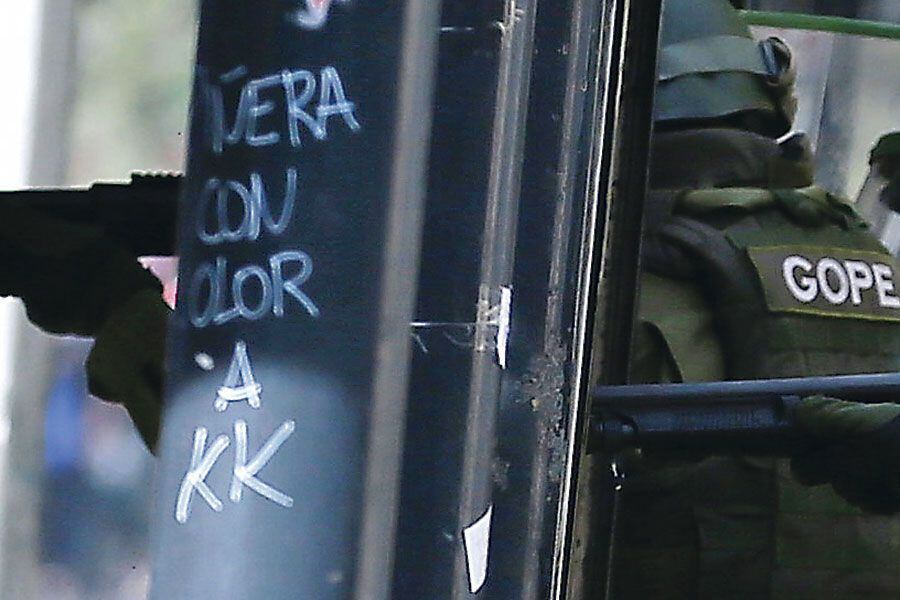 Dos versiones de un disparo - La Tercera