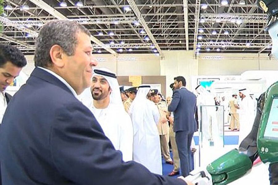 "Robocop" ya es real: Dubai estrena el primer robot policía del mundo ...